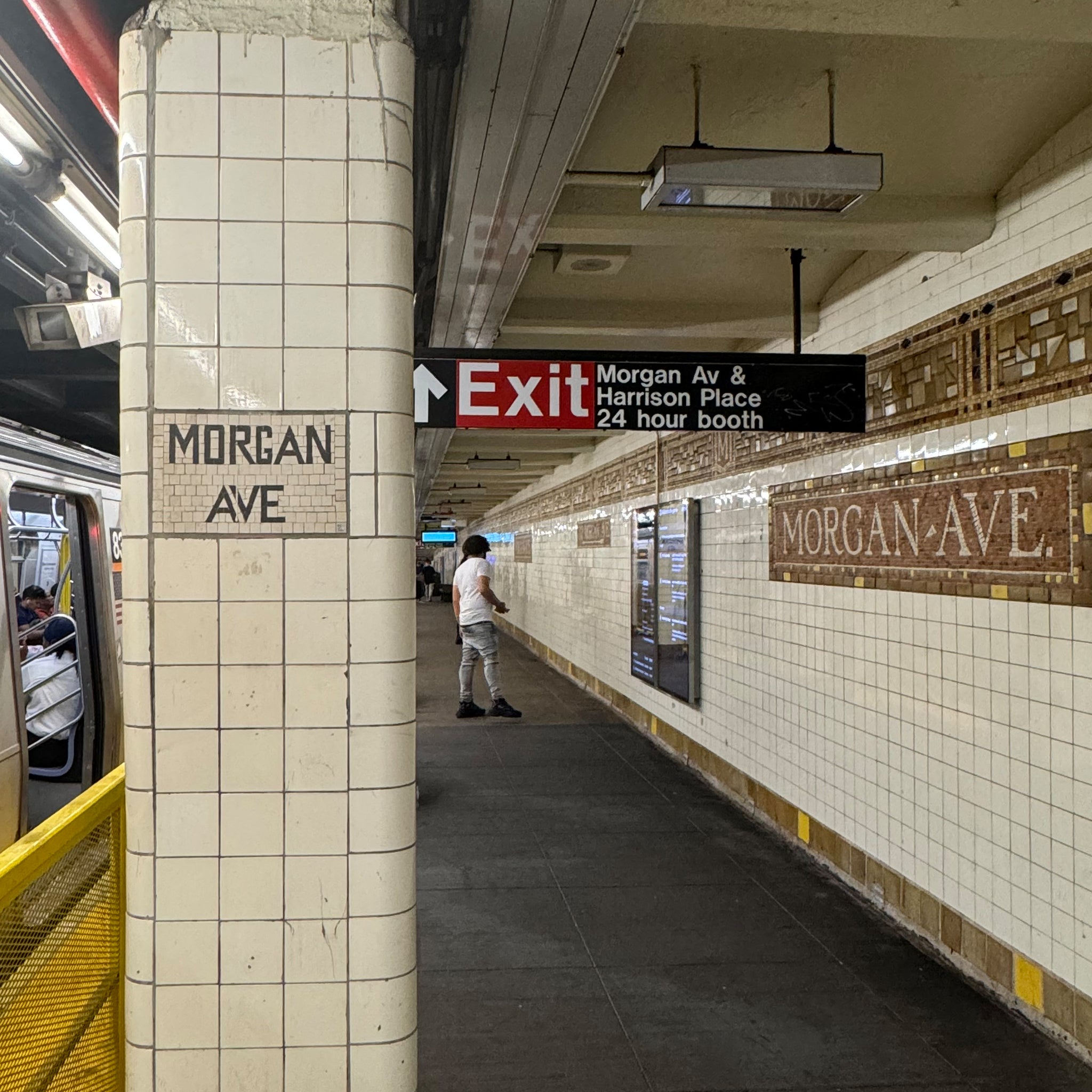 Morgan Ave crewneck – Subway Tile Shirts